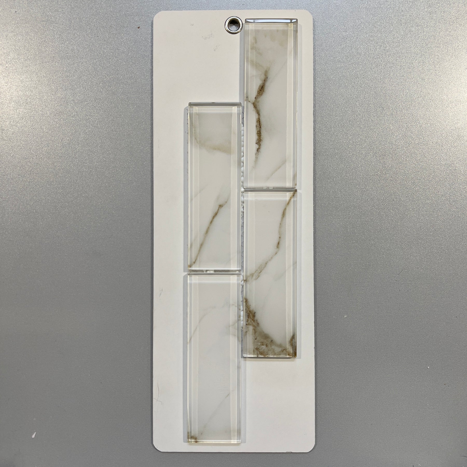White marble look glass rectangle mosaic - pmcl2162 – Tiles Warehouse
